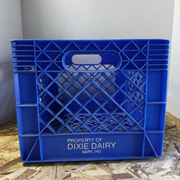 Dining | Dixie Dairy Farms Plastic Milk Crate Gary In Indiana Vintage ...